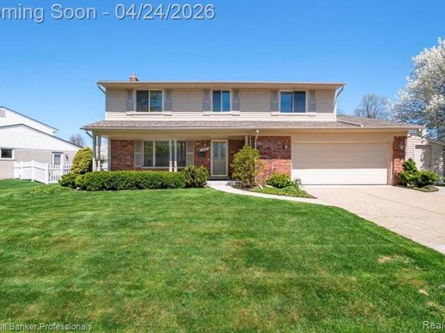 35624 Oakdale St, Livonia, MI 48154