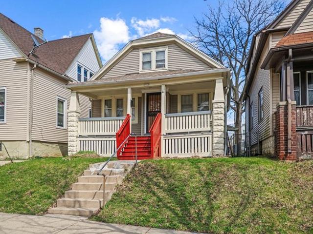 3562 N 12th St, Milwaukee, WI 53206