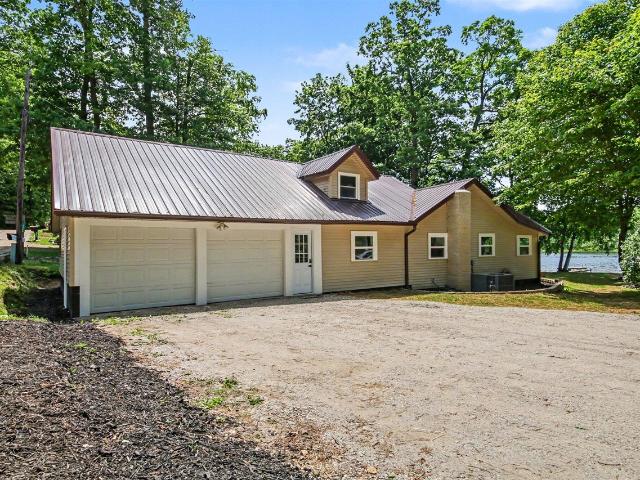 3562 Woods Drive