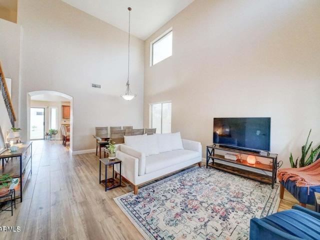 3563 E Blue Ridge Way