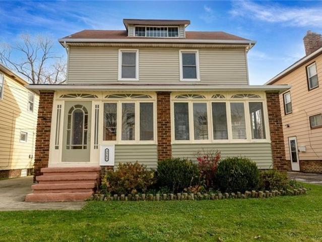 3563 W 97th St, Cleveland, OH 44102