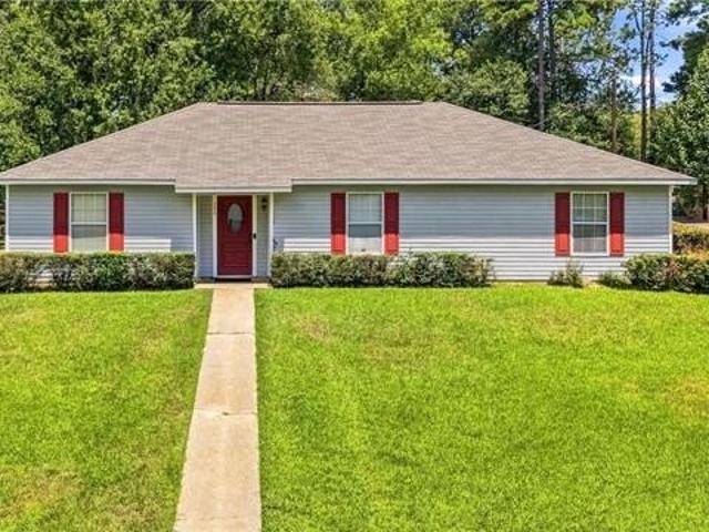 356 E Twin Oaks Dr E, Pineville, LA 71360