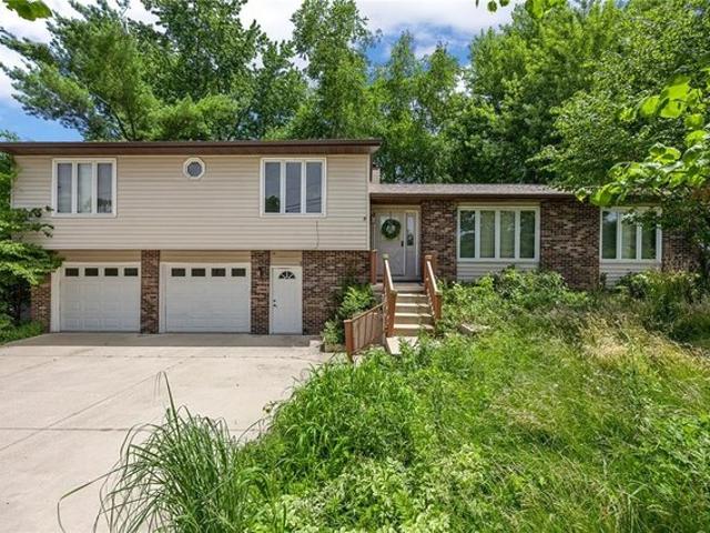 356 E Post Rd SE, Cedar Rapids, IA 52403
