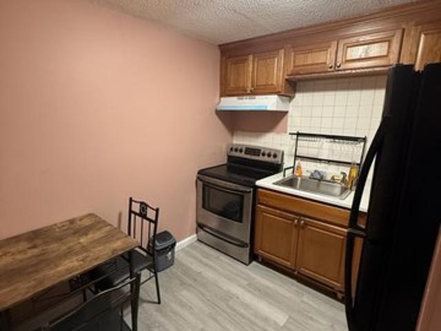 356 Franklin Ave Apt A1, Hartford, CT 06114