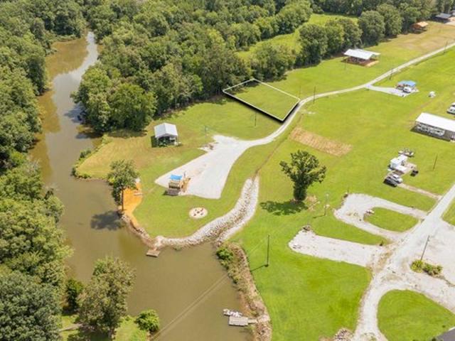 356 Jett Dr, Clifton, TN 38425