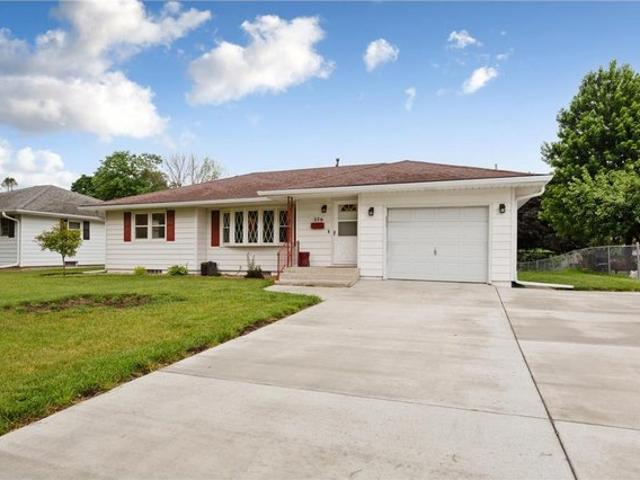 356 McIndoe St, Owatonna, MN 55060