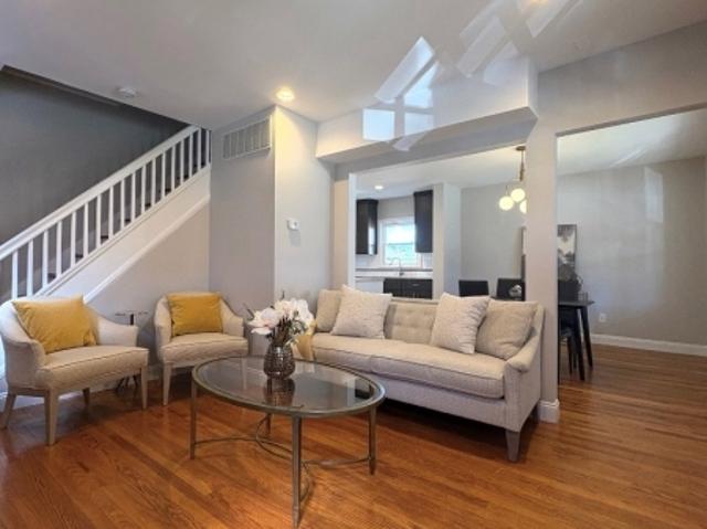 356 S Union Ave