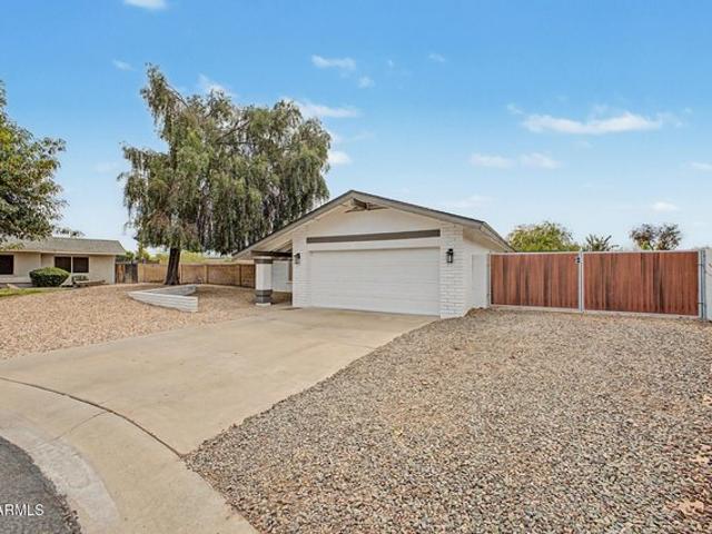356 S Moreno Cir, Litchfield Park, AZ 85340