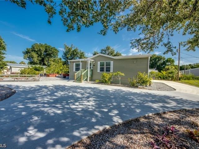 356 Sacramento St, North Fort Myers, FL 33903