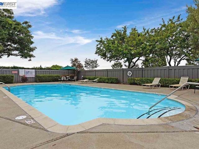 356 Santa Paula