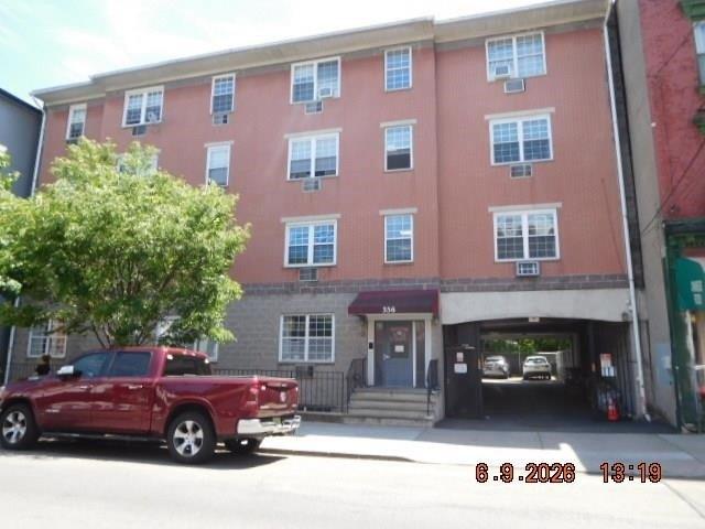356 Palisade Ave Apt 2E, Jersey City, NJ 07307