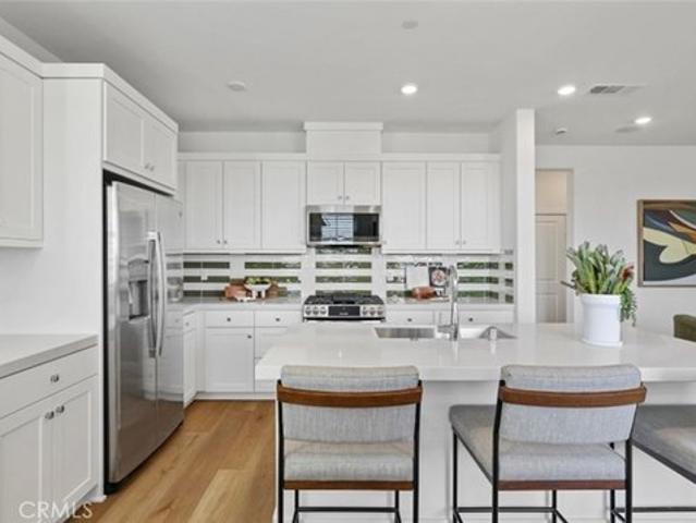 356 Proctor, Irvine, CA 92618