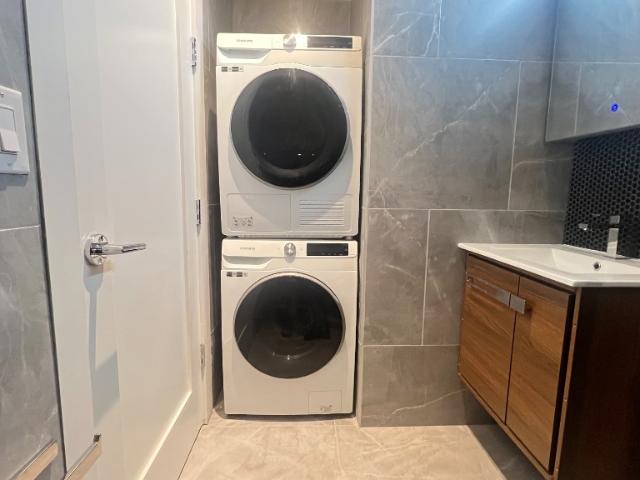 356 West 48th Street, New York, NY
