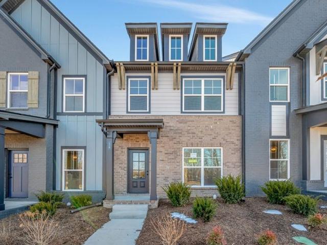 356 Twig Pvt Ct, Hendersonville, TN 37075