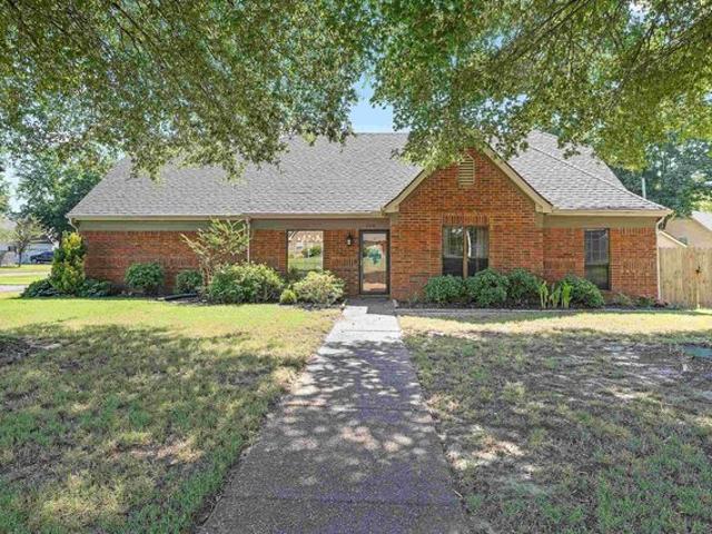 3574 August Dr, Bartlett, TN 38133
