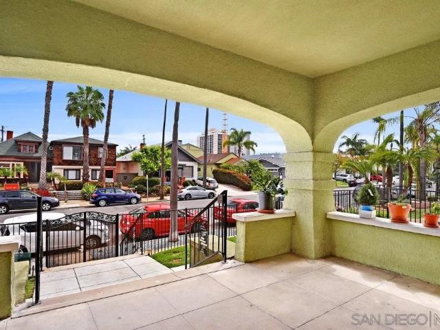 3574 4th Ave