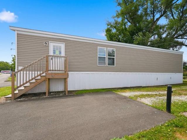 35755 Lake Shore Blvd Trlr 12, Eastlake, OH 44095