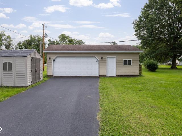 3575 N County Road 950 E