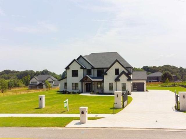 3575 New Hope Rd, Dacula, GA 30019