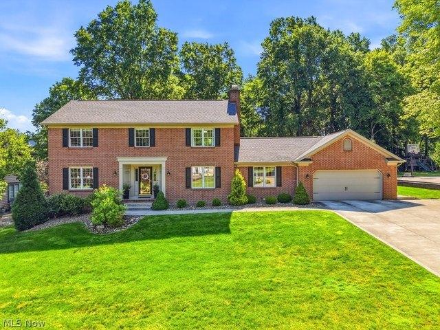 3575 Avanti Ln, Uniontown, OH 44685