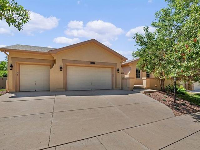 3575 Hollycrest Dr, Colorado Springs, CO 80920