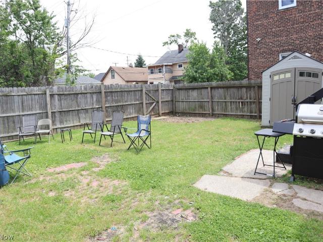 3577 W 105th Street