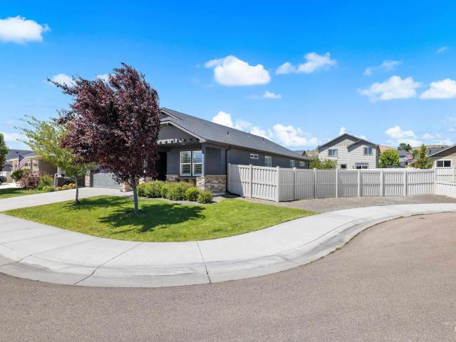 3579 N Tansy Pl