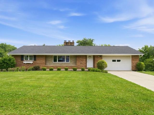 3571 Horncastle Dr, Evendale, OH 45241
