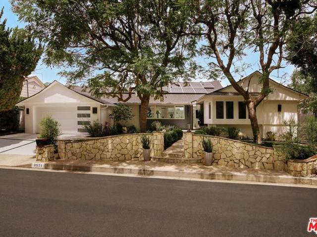 3571 Willowcrest Ave, Los Angeles, CA 91604