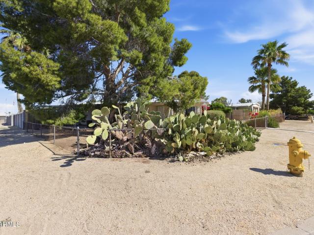 3572 W Ross Ave, Glendale, AZ 85308 | MLS #7001 | Compass