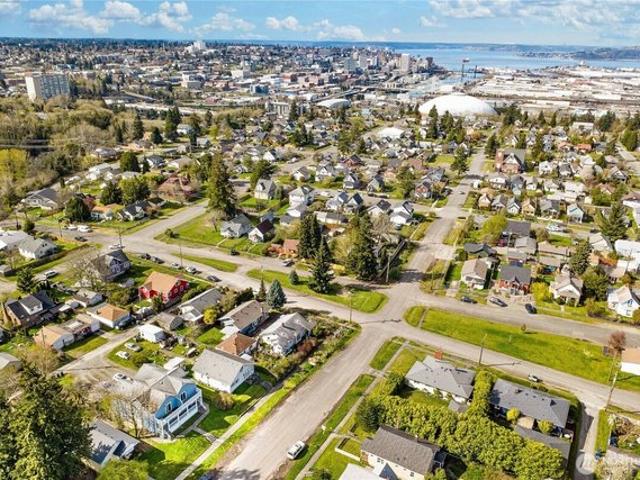 3572 3 E F St, Tacoma, WA 98404