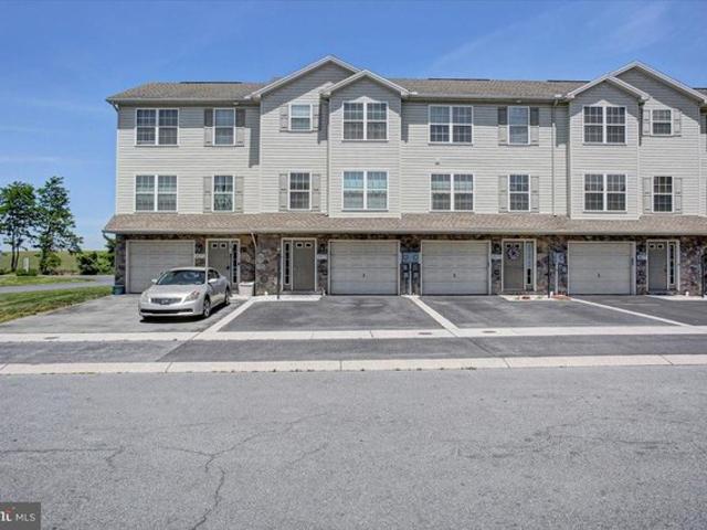 3573 Pinecrest Ct, Fayetteville, PA 17222