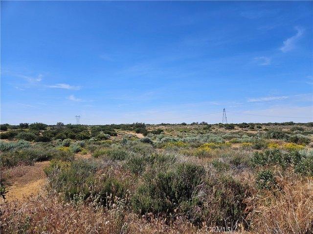 Outpost Rd, Oak Hills, CA 92344