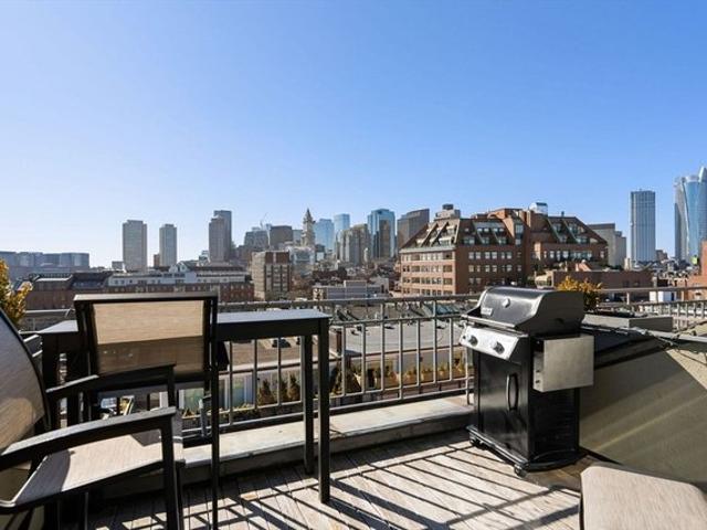 357 Commercial St Apt 720, Boston, MA 02109
