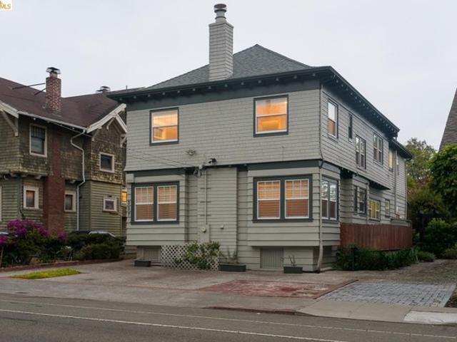 357 Alcatraz Ave, Oakland, CA 94618