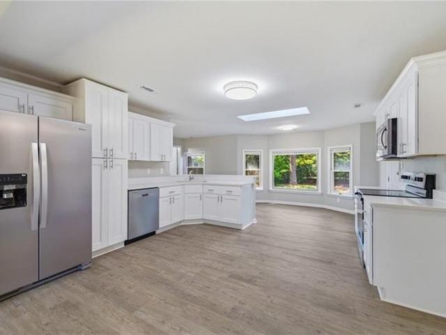 357 Dexter St E, Chesapeake, VA 23324