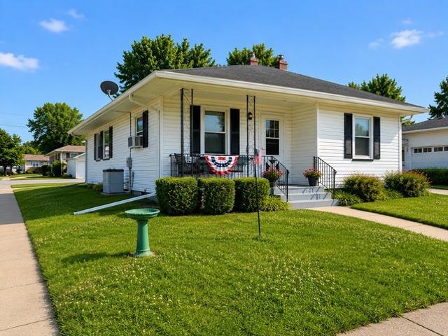 357 E Florence St, Oglesby, IL 61348