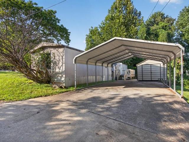 357 E Second St, Blue Ridge, GA 30513
