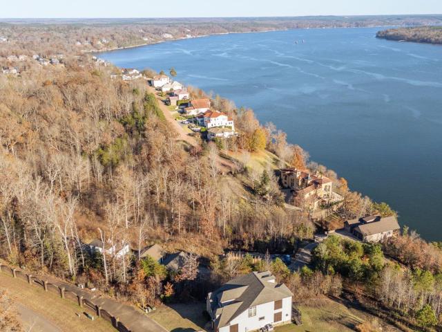 357 High Pointe Dr, Savannah, TN 38372 | MLS #10217 | Compass
