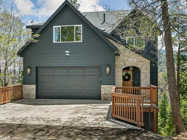 357 Mittry Ln, Lake Arrowhead, CA 92352