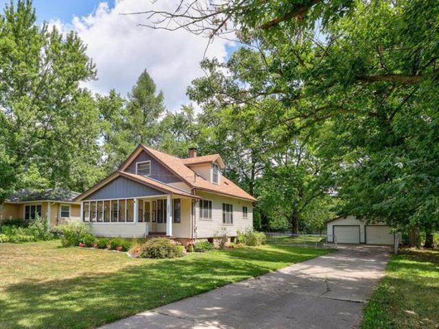 357 N State St, Zeeland, MI 49464