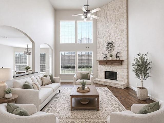357 Spring Meadow Dr, Fairview, TX 75069