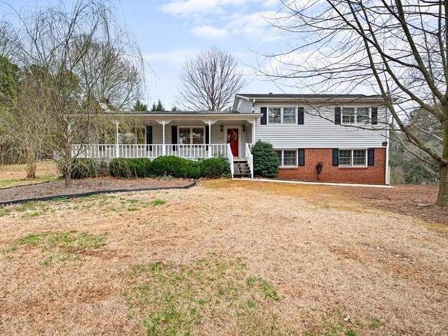357 Stockwood Dr, Woodstock, GA 30188