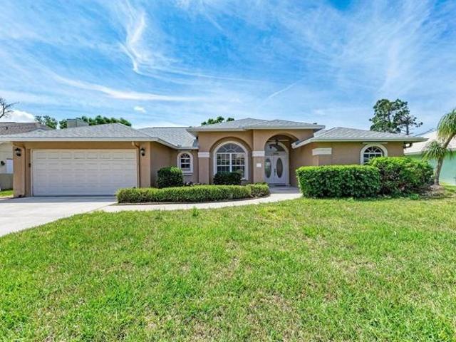 357 Woodvale Dr, Venice, FL 34293