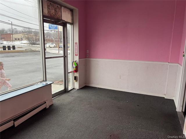 357 Windsor Highway 600