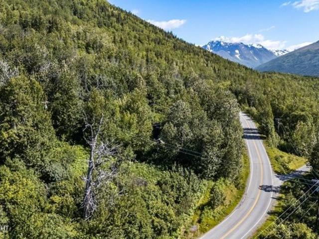 35845 Eklutna Rd, Chugiak, AK 99567