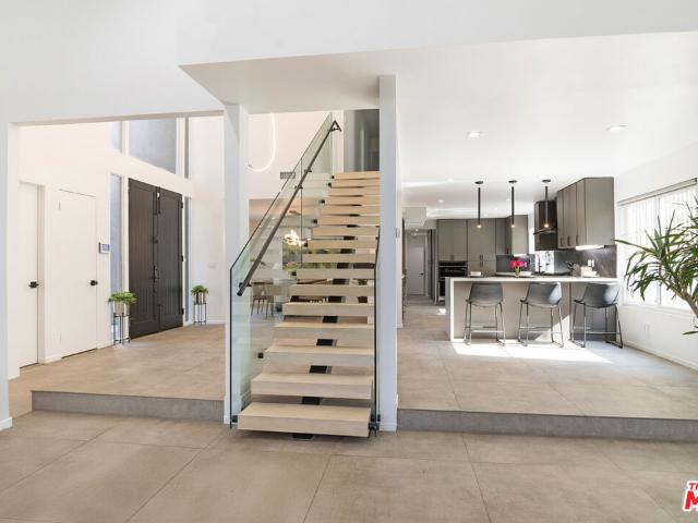 3585 Alana Dr, Sherman Oaks, CA 91403 | MLS #25606 | Compass