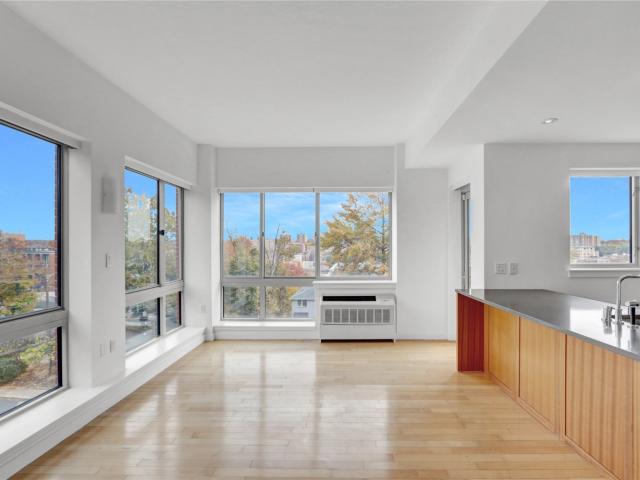 3585 Greystone Avenue, Bronx, NY
