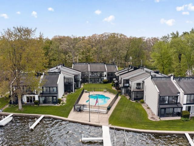 3586 E. Forest Glen Ave. Unit 5
