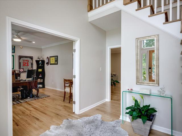 3587 Oakmont Court